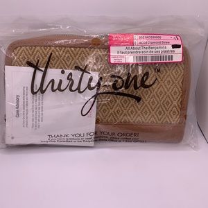 thirty-one | Bags | Thirtyone All About The Benjamins Wallet Nip | Poshmark